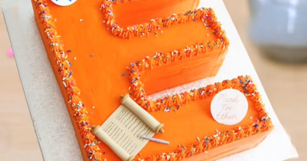 E Shaped Cake Delivery In Delhi NCR